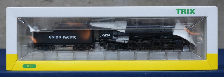 Een USRA stoomlocomotief ‘Light Mikado’ met getrokken tender van de ...